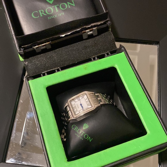 Croton | Accessories | Croton Diamond Case | Poshmark